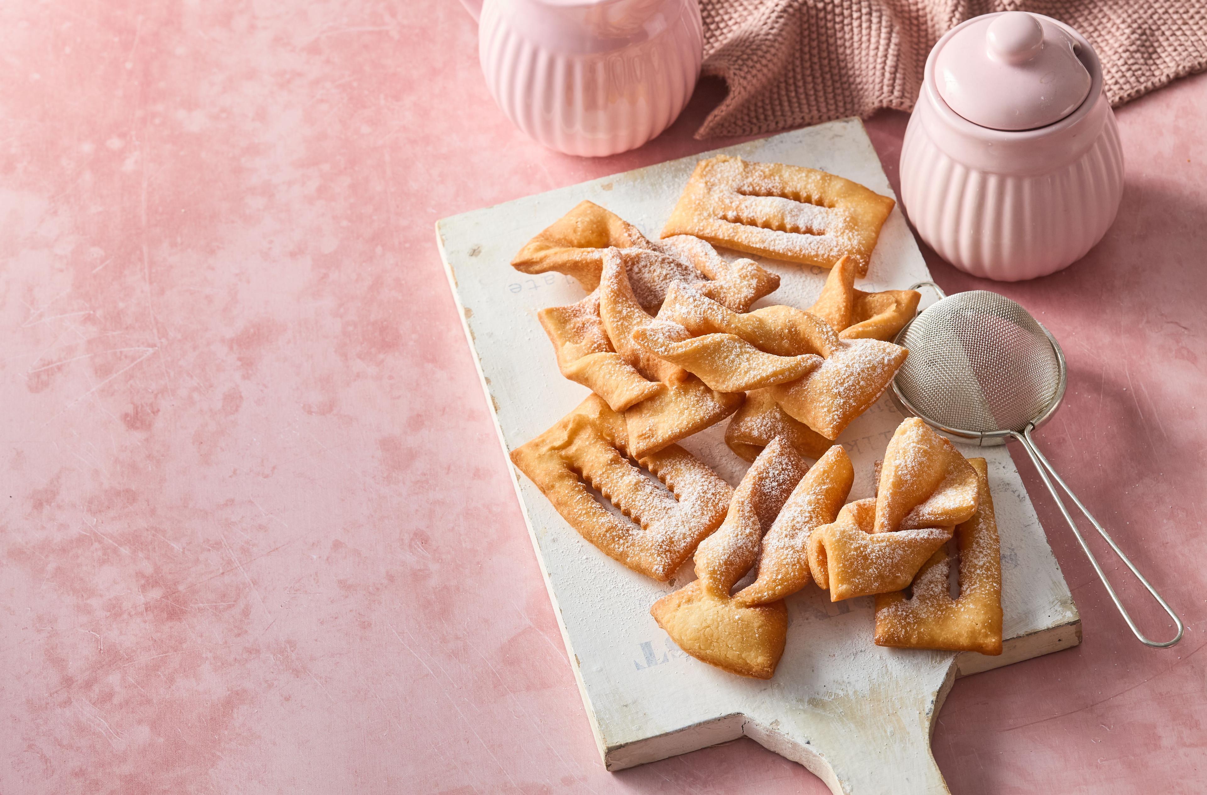 Fánky s kyslou smotanou | Varíme spolu - chutné a rýchle recepty pre ...